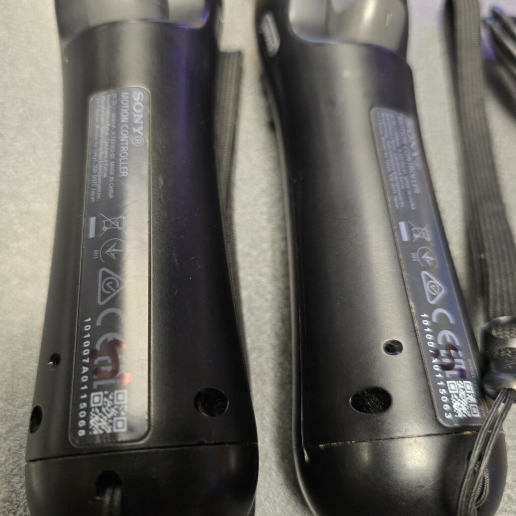 PS4 – VR Playstation Move Controllers (Pre Owned) – The Game Cave Telford